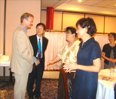 共和黨美國眾議員Kenny Hulshof與華人社區會面座談 聽取各界建言 發抒施政理念 盼獲支持競選州長
